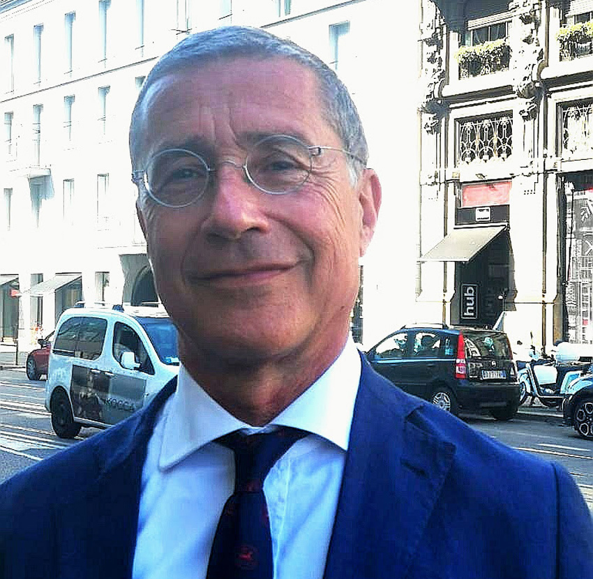 Fabio Moretti alla presidente dell'Accademia di Belle Arti di Venezia - YouTrade Web